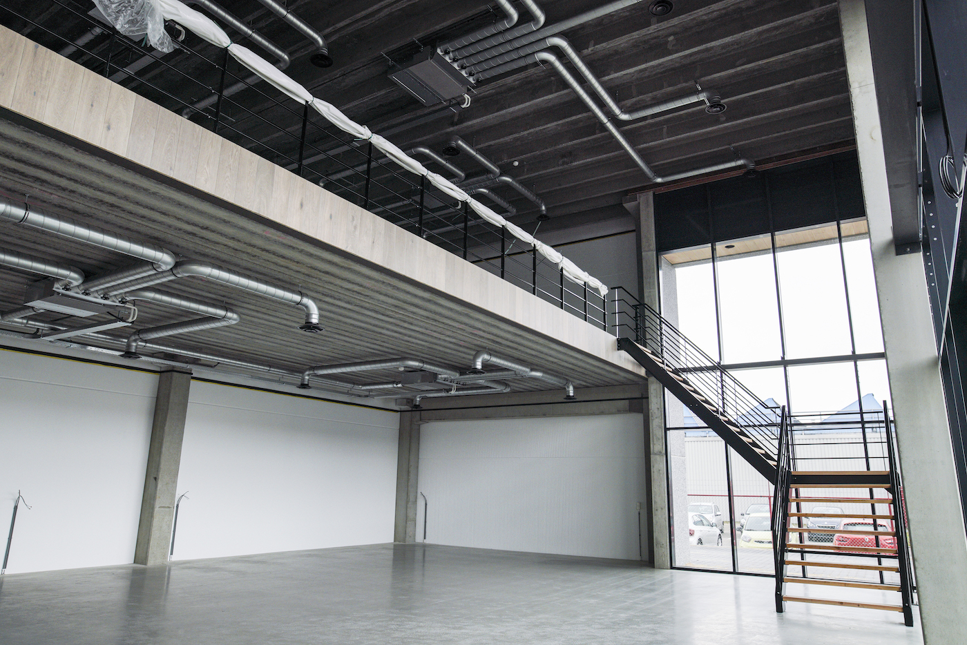 Verdiepingsvloer voor je bedrijfshal laten plaatsen - Ludec